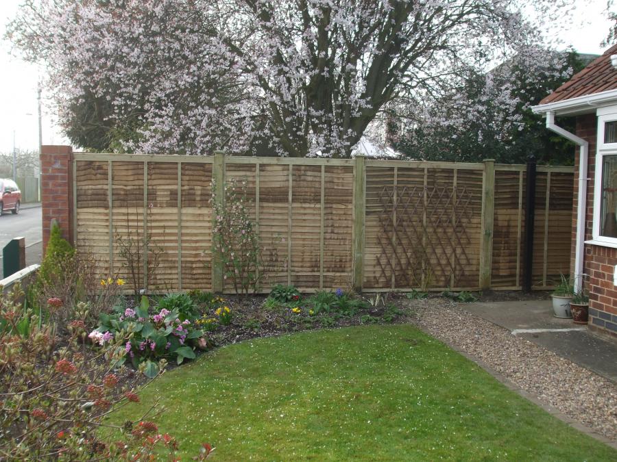 Larch Lap Fencing - Products - Gates and fencing in York - Sandalwood ...