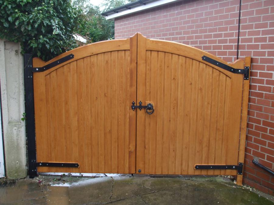 Arch Top Frame, Brace and Ledge (Softwood) - Products - Gates and ...