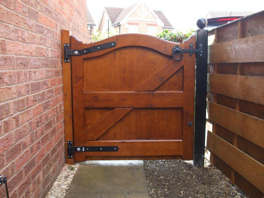 Bow Top Frame, Brace & Ledge Side Doors (Hardwood) - Products - Gates ...