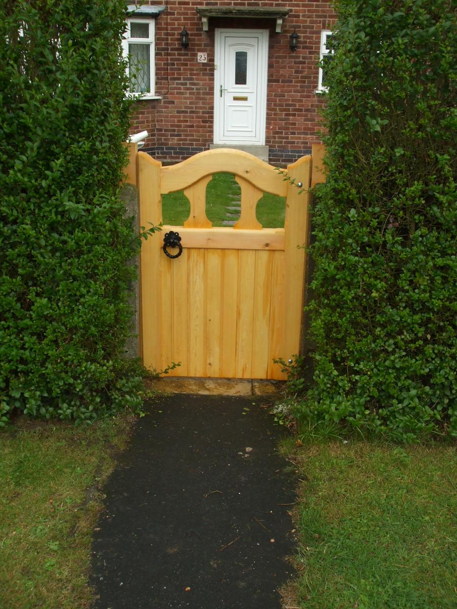 Classic Style Side Doors (Softwood) - Products - Gates and fencing in ...