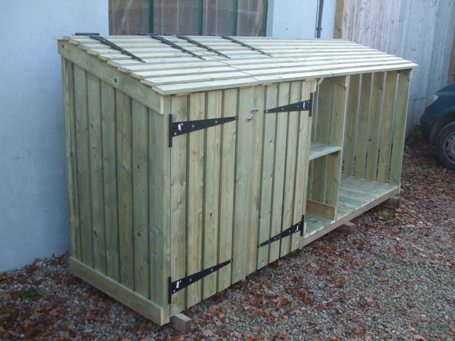 Log & Bin Stores - Products - Gates and fencing in York - Sandalwood ...