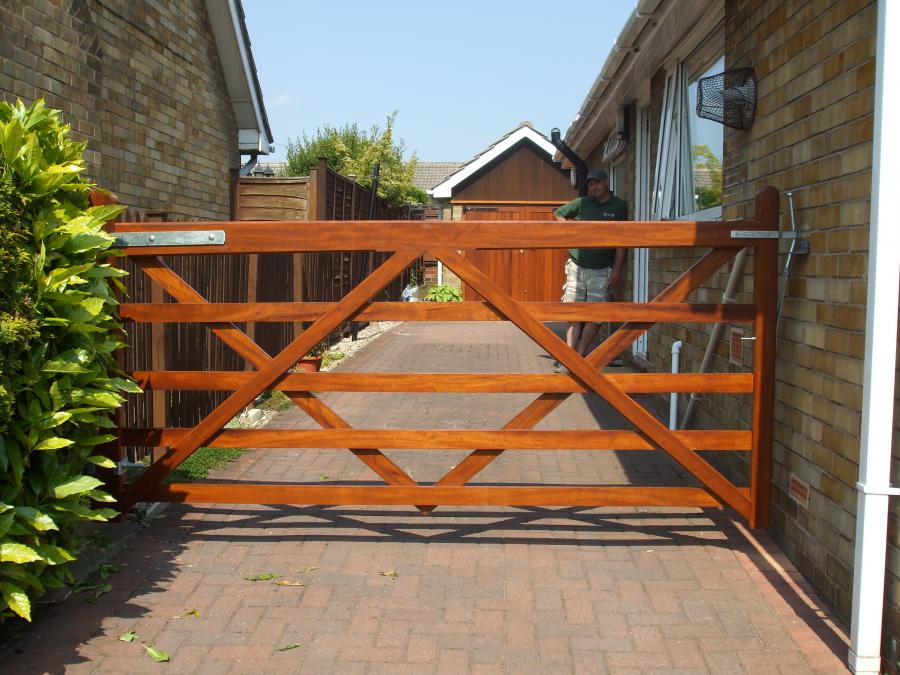 Standard 5 Bar Gates (Hardwood) - Products - Gates and fencing in York ...