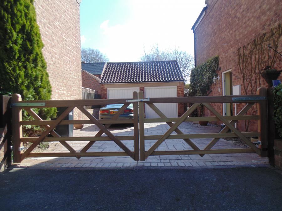 Standard 5 Bar Gates (Hardwood) - Products - Gates and fencing in York ...