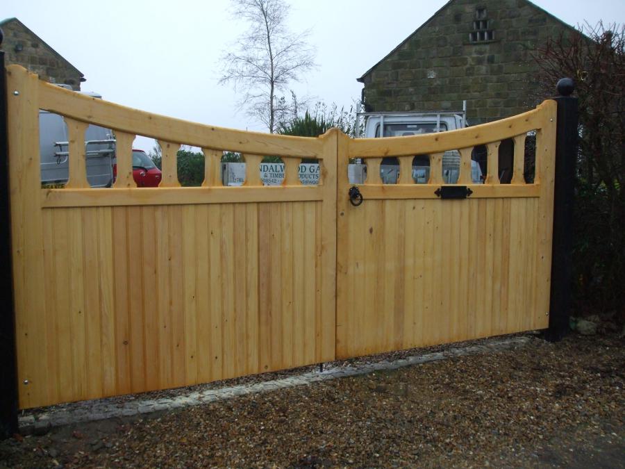 Swept Top Classic Style (Softwood) - Products - Gates and fencing in ...