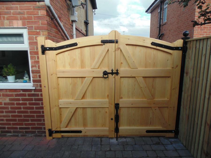 Arch Top Frame, Brace and Ledge (Softwood) - Products - Gates and ...
