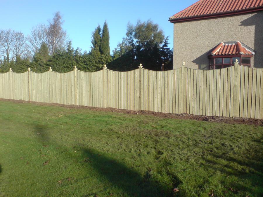 Gap Board Fencing - Products - Gates and fencing in York - Sandalwood ...
