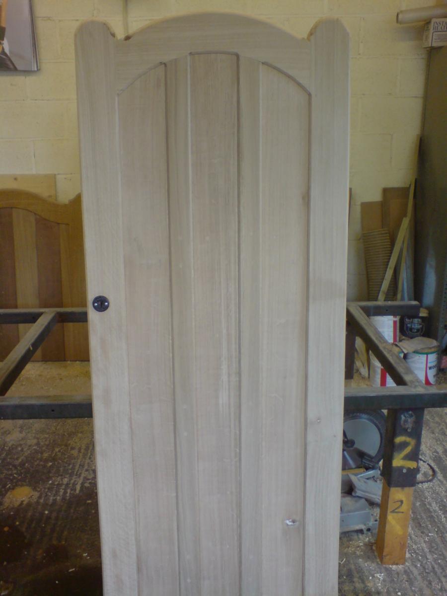 Manor Hardwood Side Doors - Products - Gates and fencing in York ...