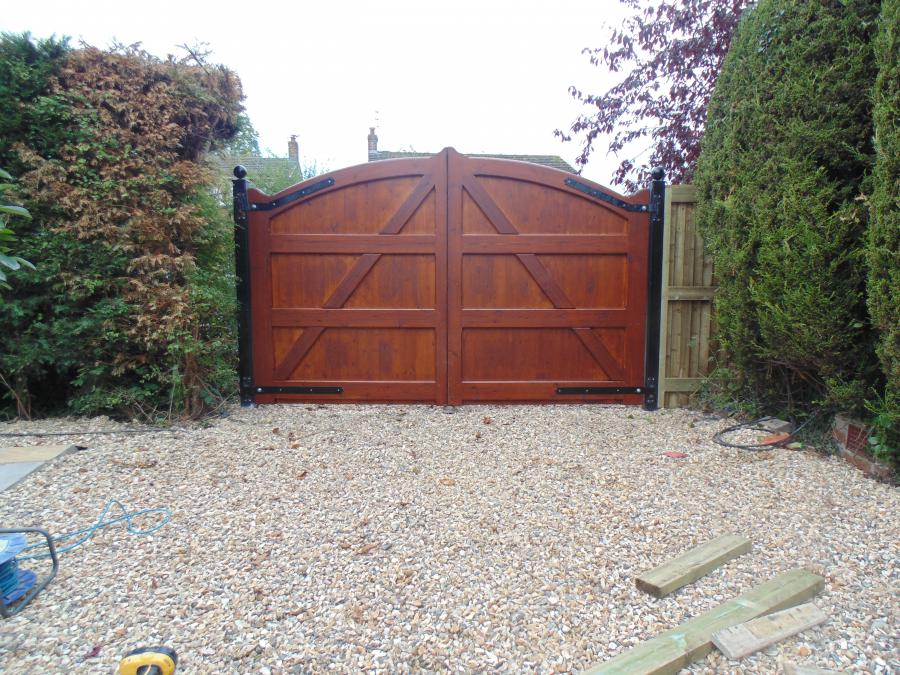 Arch Top Frame, Brace and Ledge (Softwood) - Products - Gates and ...