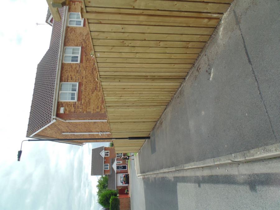 Gap Board Fencing - Products - Gates and fencing in York - Sandalwood ...