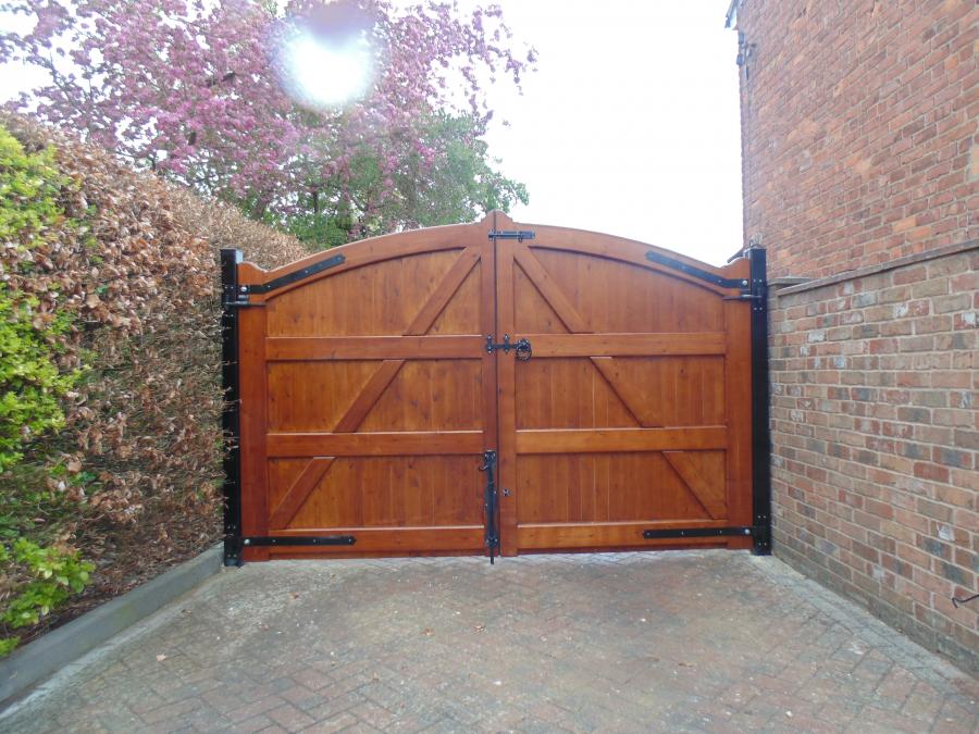 Arch Top Frame, Brace and Ledge (Softwood) - Products - Gates and ...